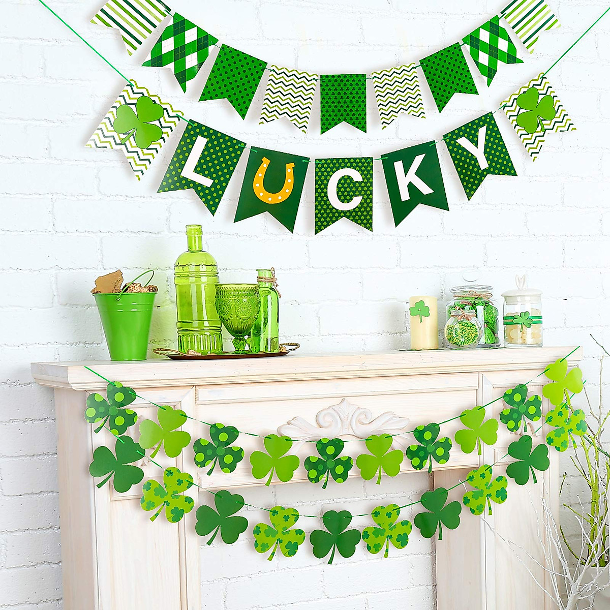 Whaline 4pcs St. Patrick's Day Banner Decoration Pre-Assembled Cartoon Holiday Flag Garland Double-Sided Green Lucky Shamrock Clover Banner Spring Irish Home Party Supplies