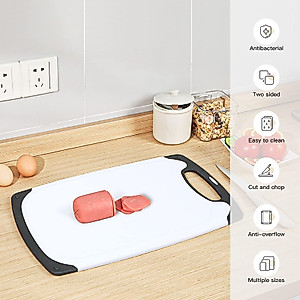 KUFUNG Kitchen Cutting Board - Juice Grooves with Easy-Grip Handles, Non-Porous, Dishwasher Safe (S, Black)