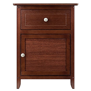 Winsome Wood Eugene Accent Table, Walnut