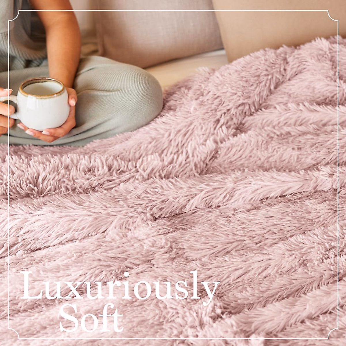 The Connecticut Home Co Bedding Blanket, Queen 90x90, Soft Plush Shag and Sherpa, Warm Throws for Bed, Gift for Women, Bedroom Luxury Home Decor Accent Blankets for Couch Sofa Chair, Dusty Rose