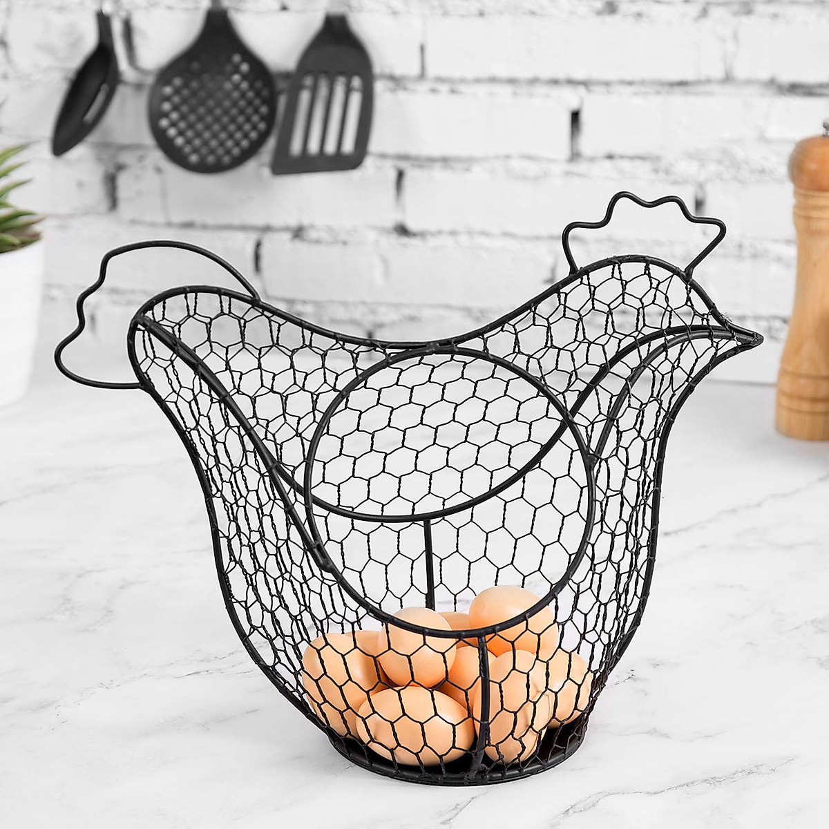 MyGift Black Metal Chicken Shaped Egg Gathering Basket Holder, Farmhouse Kitchen Décor Countertop Storage Basket