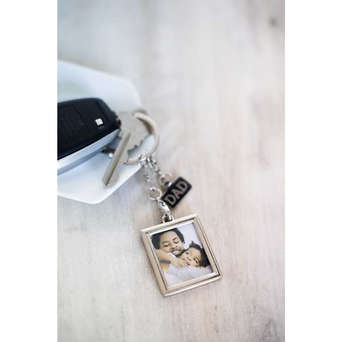 Pearhead Dad Charm Photo Keychain, Gender-Neutral Baby Girl or Baby Boy Keepsake, Father’s Day Accessories, Father Daughter or Father Son Keepsake Frame Keychain, Silver