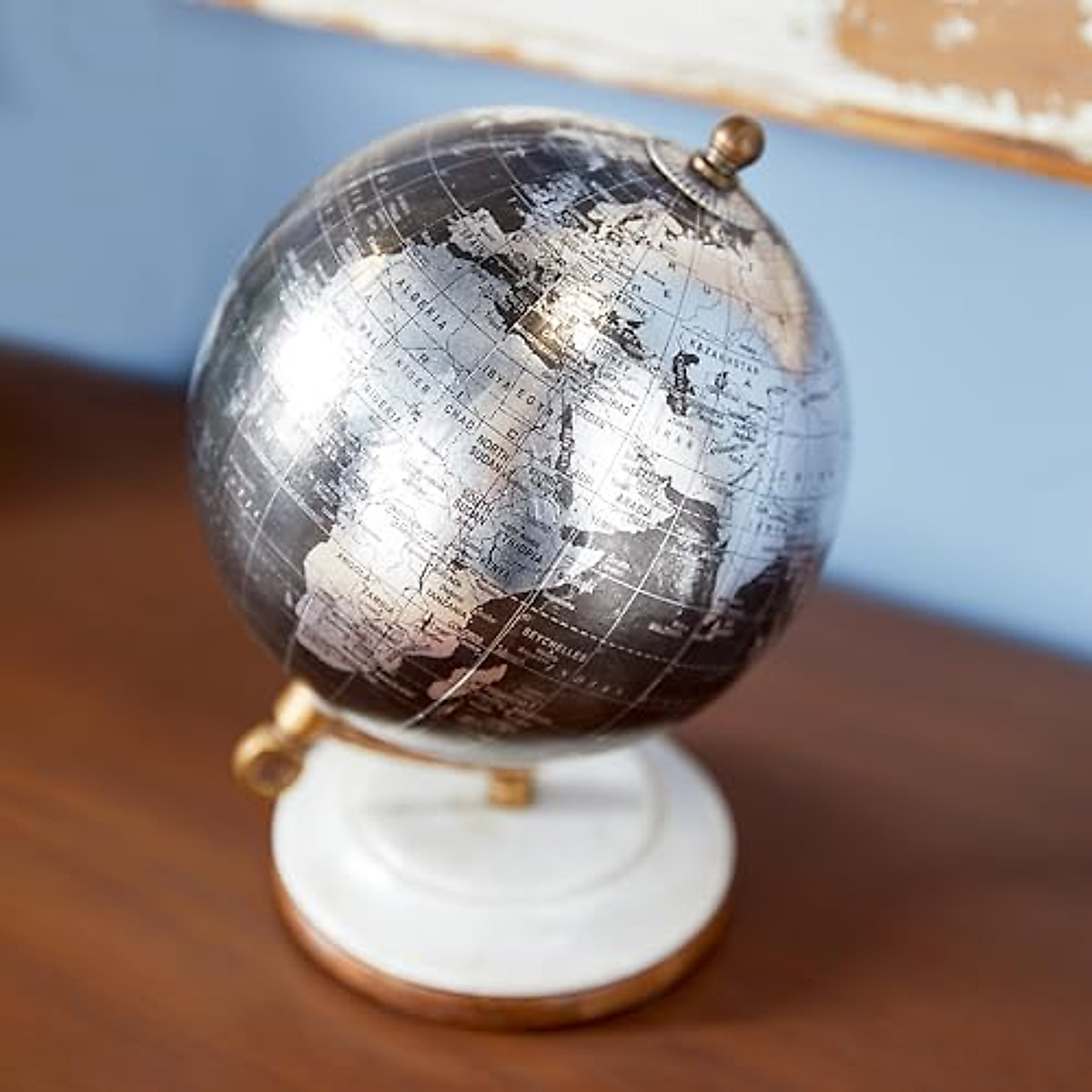 Deco 79 Modern Plastic Globe, 5" x 5" x 7", Black