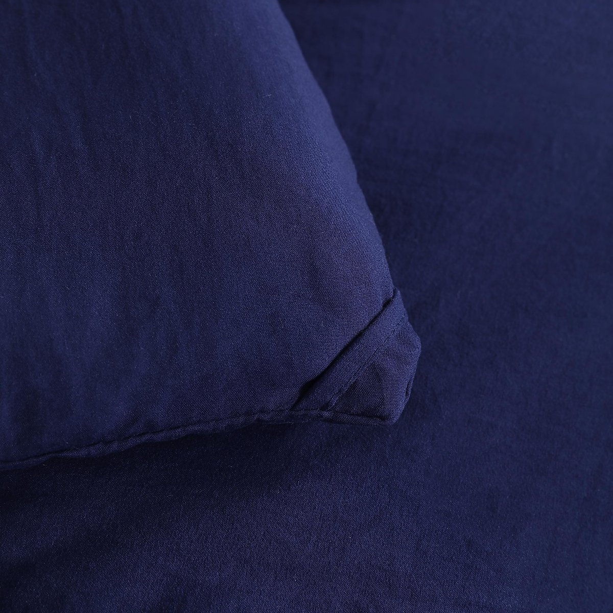 NTBAY Twin Comforter Set with Sheets, 5 Pieces Soft and Breathable Twin Bedding Set, Twin Bed in a Bag, Down Alternative Comforter Set Solid Color All Season, Kids Bedding Set, Navy Blue
