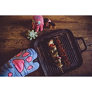 Cat Paw Oven Mitt Funny Pet Kitty Cat Kitten Animal Lover Graphic Baking Glove Funny Graphic Kitchenwear Cat Funny Food Novelty Cookware Grey Oven Mitt