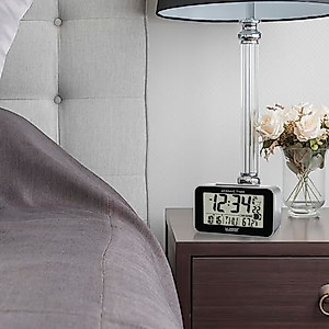La Crosse Technology 617-1270 Atomic LCD Alarm Clock