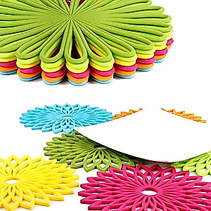 ME.FAN Silicone Trivet - Trivet Mat - Kitchen Hot Pads for Pots/Hot Dish Insulated Teapot Trivet Flexible Durable Non Slip Large Coasters 3 Set Yellow, Diameter: 7.87"