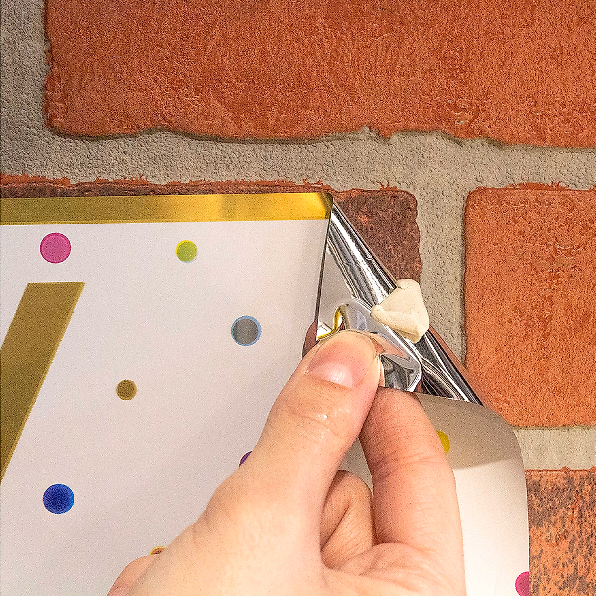 Gorilla Mounting Putty, Natural Tan Color, 168 Pre-Cut Squares (Pack of 1) - Non-Toxic Removable & Repositionable Wall Putty