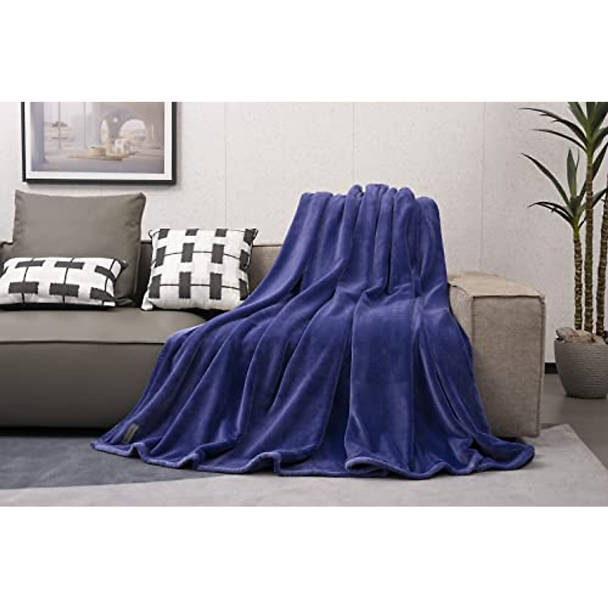 Mellowdy Extra Thick Hearty Plush Flannel Blanket (Violet Purple, 60x80) - 500GSM Twin Size Warm Blanket for Winter, Fall | Soft, Fluffy, Cuddly, Perfect for Bed, Oversized Throw for Couch, Sofa