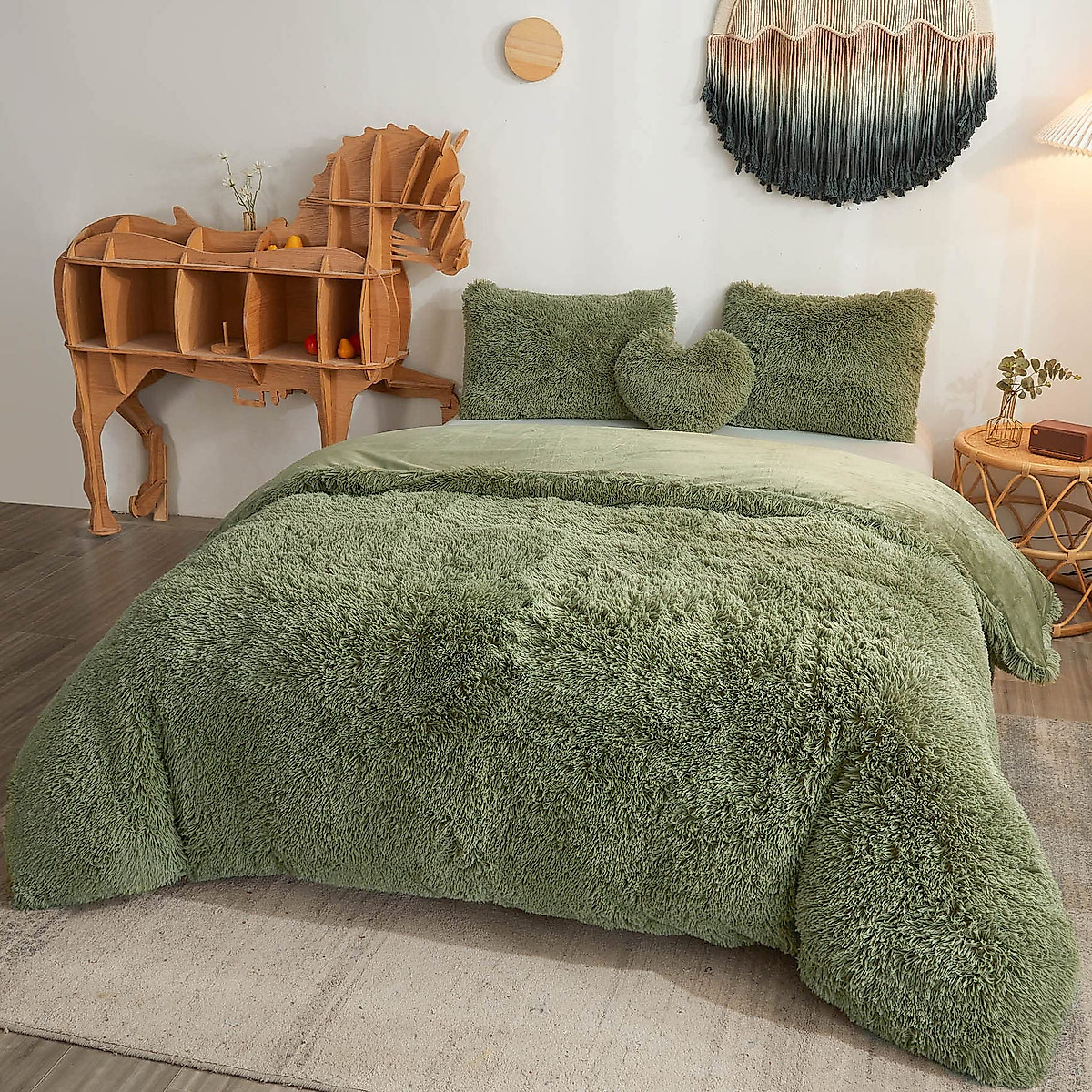 MEGO Luxury Shaggy Faux Fur Duvet Cover Set, Ultra Soft 3 Pieces Fluffy Comforter Cover Set, Fuzzy Bedding Set(1 Plush Furry Duvet Cover + 2 Pillowcases), Zipper Closure(Queen, Sage Green)