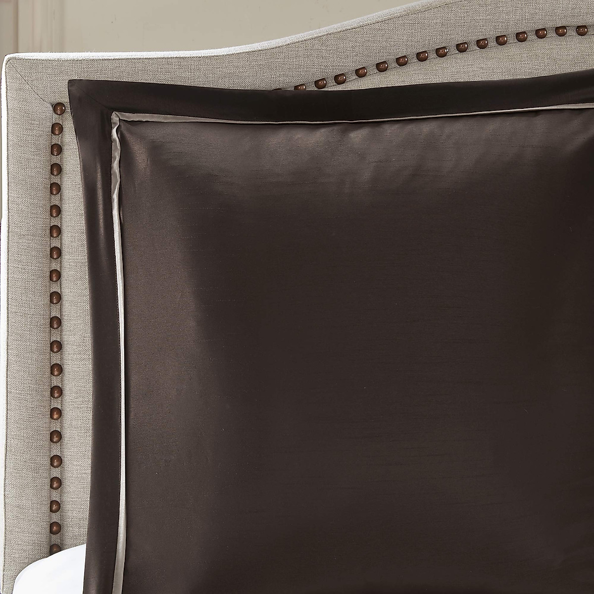 Madison Park Essentials Delaney 24-Piece Room In A Bag Comforter Set-Satin Jacquard, All Season Luxury Bedding, Sheets, decorative pillows and Curtains, Valance, Cal King(104"x92"), Medallion Red