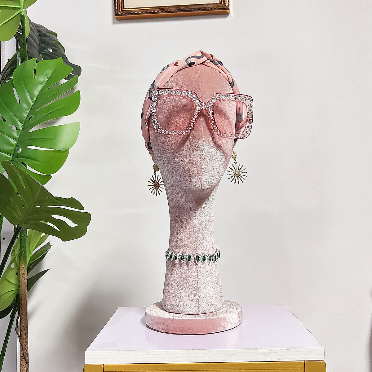 DE-LIANG Female Velvet Head Mannequin Dress Form Silk Fully Pinnable for Hat Wig Jewelry Earring Scarves Display, Clothing Fabric Head Model for Sale, Light Pink 40cm