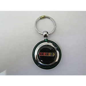 1965 1966 1967 1968 OLDS 442 4-4-2 TRI COLOR LOGO ROUND PLASTIC KEYCHAIN - GREEN