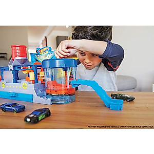 Hot Wheels FTB66 City Mega Car Wash Connectable Play Set with Diecast & Mini Toy Car
