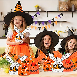 Halloween Treat Bags, Halloween Candy Bags, Halloween Trick or Treating Bags, 60PCS Small Plastic Halloween Cookies Gifts Snack Goodie Bags for Trick or Treat, Halloween Party Decoration Supplies