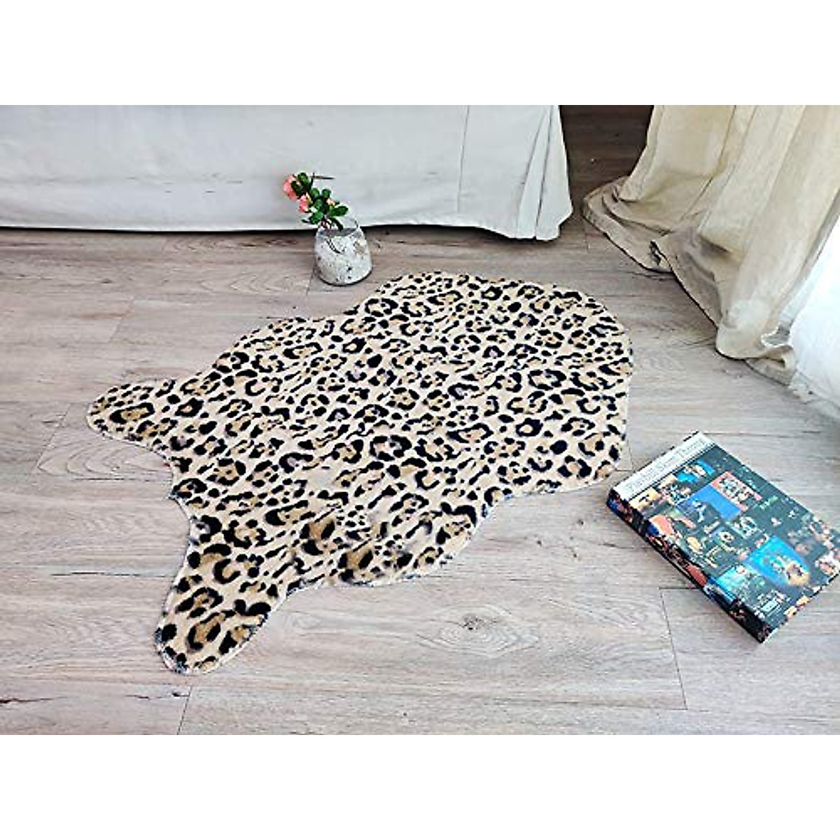 Leopard Rug Animals Cheetah Print Area Rug Faux Cowhide Carpet Shag Rug Foot Mat Pad for Living Room Bedroom Office Chair Sofa Home Decor 2' x 3'