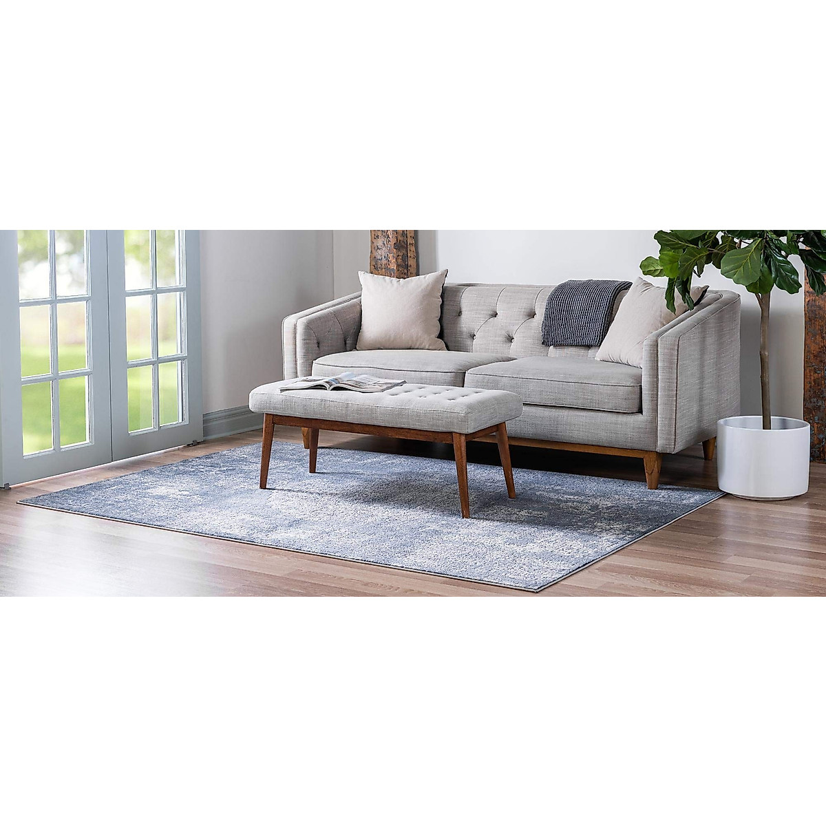 Rugs.com Oregon Collection Rug – 5' x 8' Blue Low-Pile Rug Perfect for Living Rooms, Large Dining Rooms, Open Floorplans
