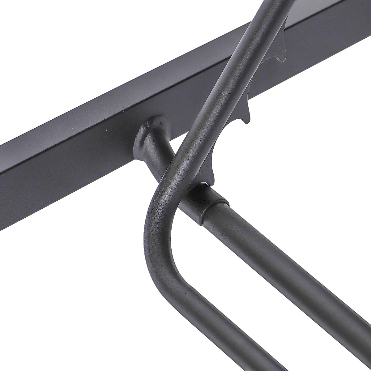 LeisureMod Marlin Poolside Outdoor Patio Lawn and Garden Modern Black Powder Coated Aluminum Frame Suntan Sling Chaise Lounge Chair, Set of 2