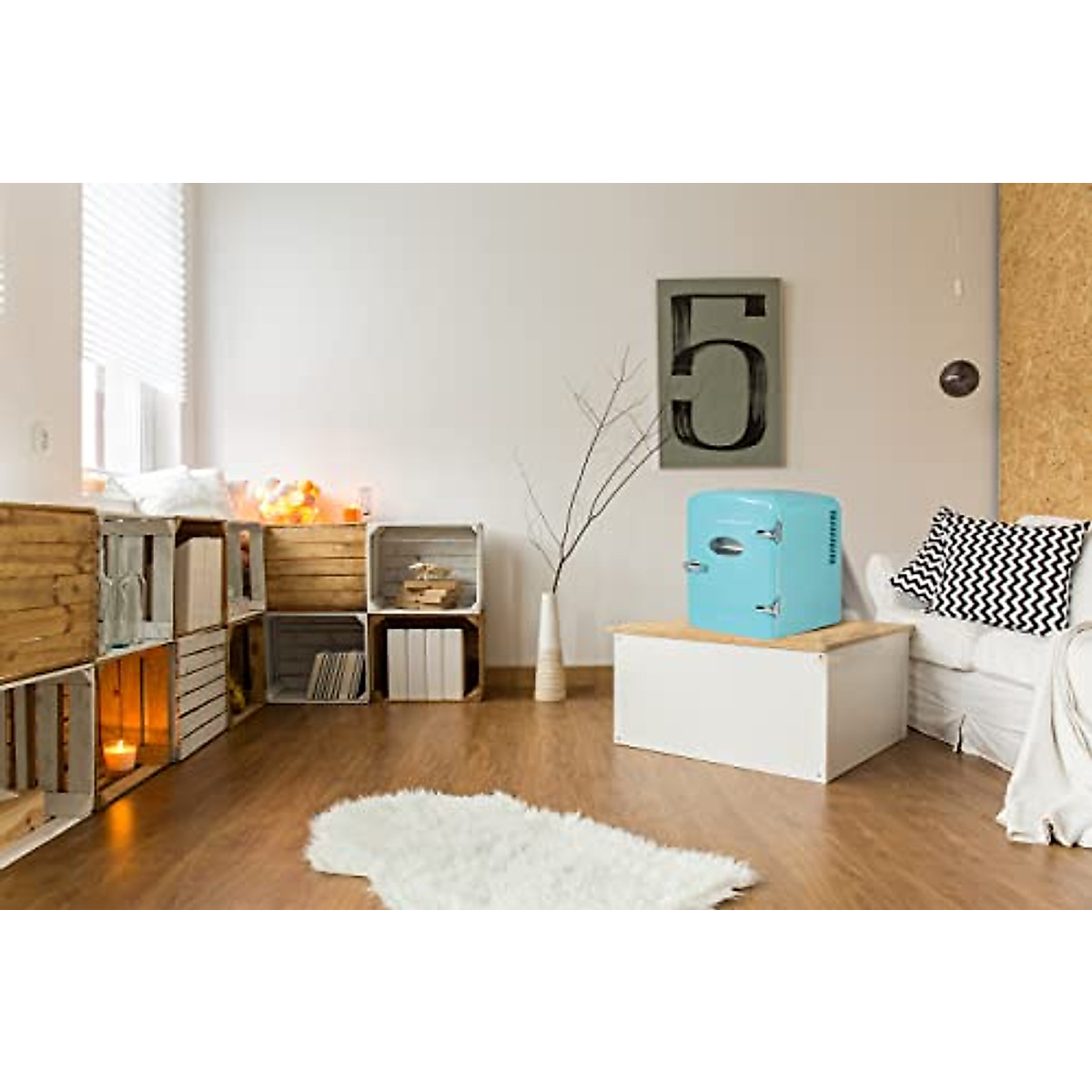 Frigidaire EFMIS175-BLUE Portable Mini Fridge-Retro Extra Large 9-Can Travel Compact Refrigerator, Blue, 6 Liters