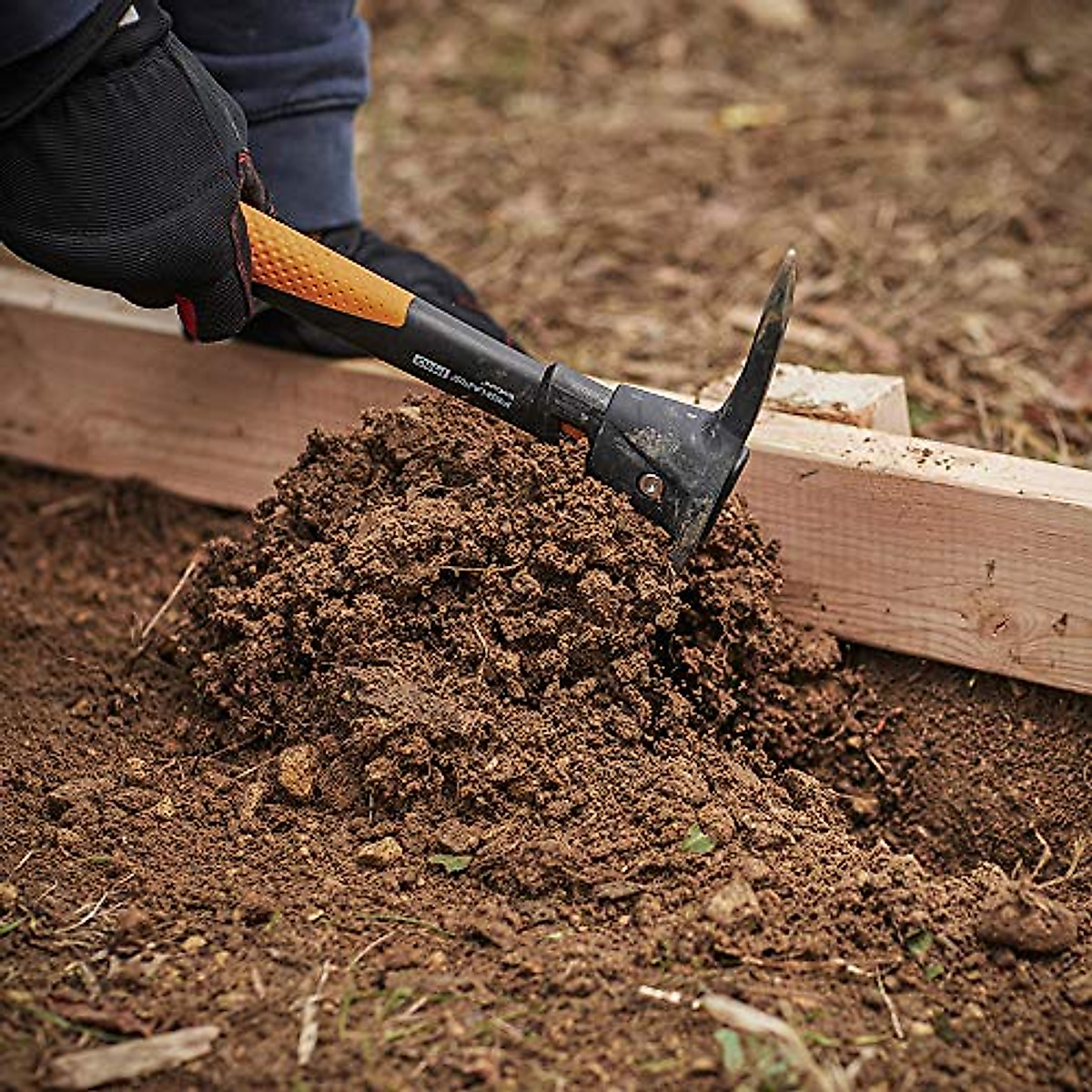 Fiskars 751220-1001 Pro IsoCore Pick/Mattock, 1.5 lb, Orange/Black