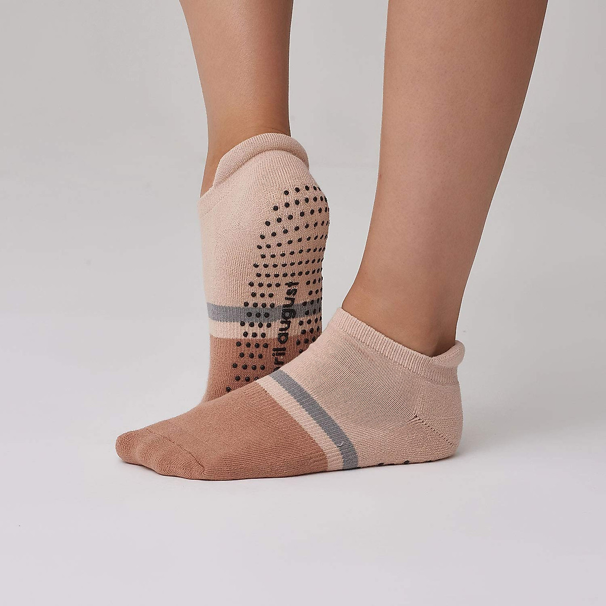 Aprilaugust Non Slip Grip Ankle Socks for Yoga, Pilates, Barre, Barefoot training and Running (G_Pink + Beige + Blue (3pairs), S/M)