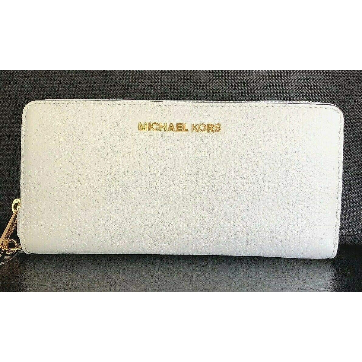 Michael Kors Jet Set Travel Large Travel Leather Continental Wallet (Light Cream)