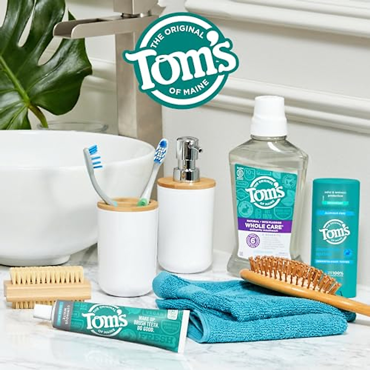 Tom's of Maine Natural Luminous White Toothpaste with Fluoride, Clean Mint, 4.0 oz. 3-Pack