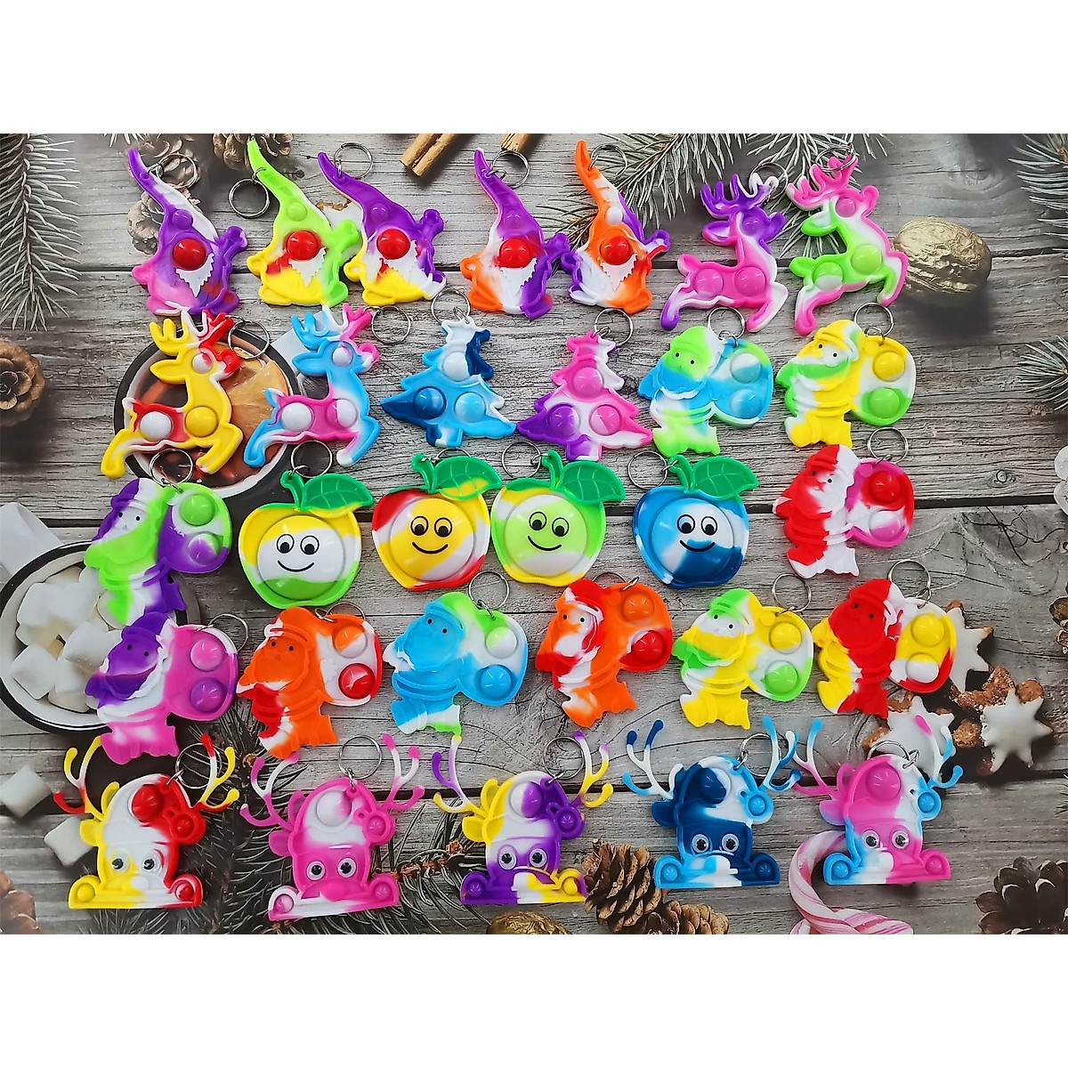 (Christmas Party Gift ）30 Packs Bulk Santa Deer Rudolph Mini Pop Fidget Key Chain， Christmas Party Favors Supplies and Student Prizes Gift