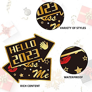 Happy New Year Door Signs, Black Gold 2023 Happy New Year Hanging Porch Sign Decorations 2023 Welcome Door Banner for New Year Eve Party Supplies