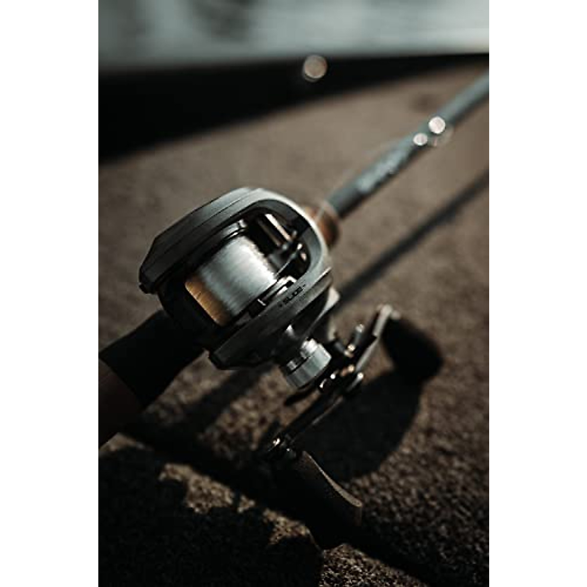 13 FISHING - Inception Slide Baitcast Reel - 8.1:1 Gear Ratio - Left Hand Retrieve (Fresh+Salt) - INSLD2-8.1-LH, Gray