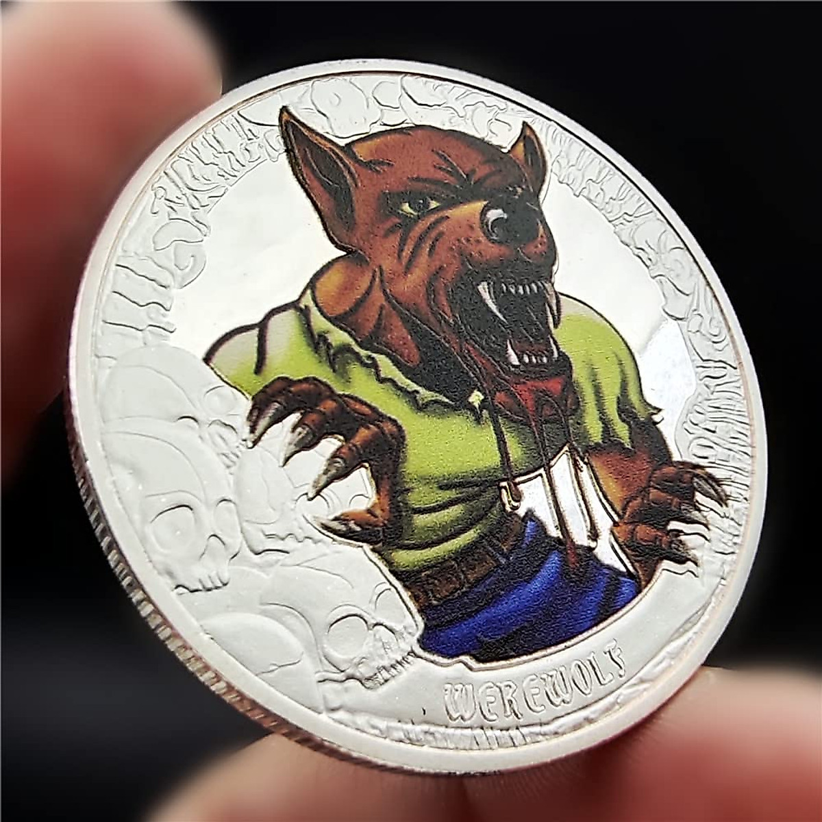 European and American Halloween Cultural Commemorative Coins Werewolf Commemorative Coins Foreign Currency Wolf Coins Painted Silver-Plated Commemorative Coins