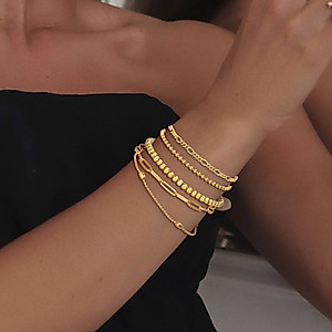 VIMCUPQ Gold Chain Bracelets set for Women, 18K Gold Plated Charm Bracelet Dainty Adjustable Stackable Bracelets Trendy Layered Link Pearl Heart Lucky Clover Charms Bracelets