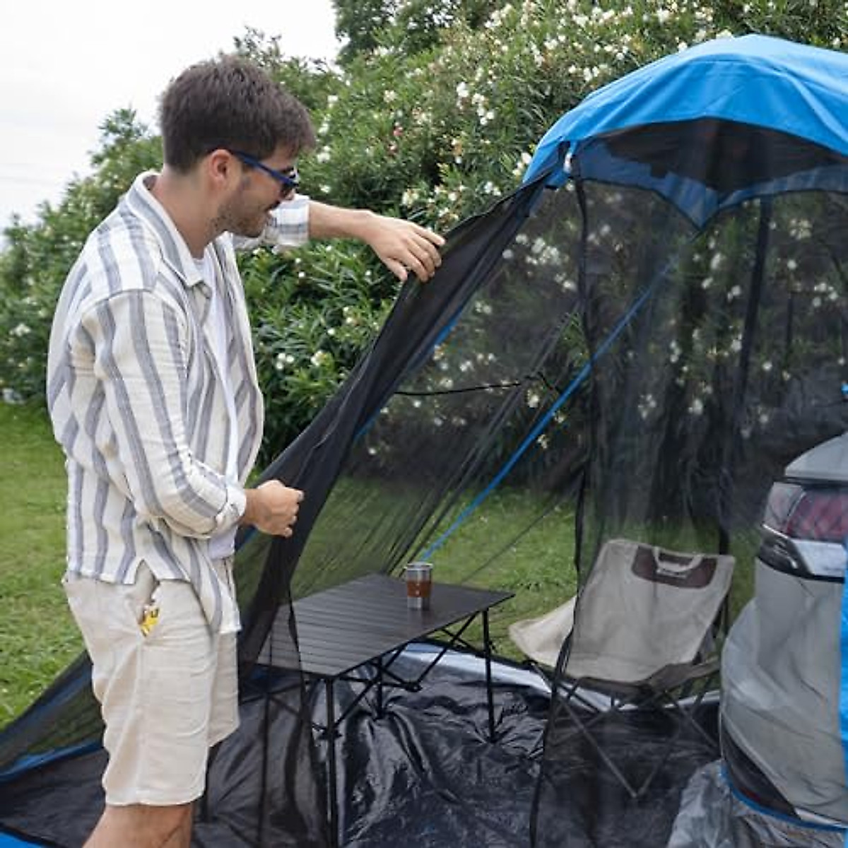 aomxay SUV Tent for Camping and Hiking, Lightweight with Rainfly and Tent Stakes, 6' x 6.5' Universal Tailgate Tent for Cars, SUVs, Trucks, Hatchbacks