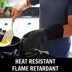 HOMWE Silicone Oven Mitts and Pot Holders, 4-Piece Set, Heavy Duty Cooking Gloves, Kitchen Counter Safe Trivet Mats, Advanced Heat Resistance, Slip-Resistant Textured Grip, Black