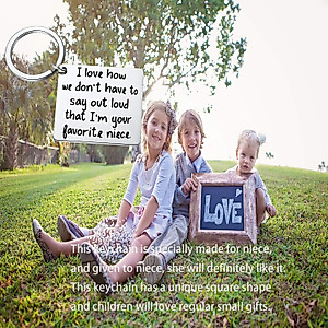 Ukodnus Keychain for Aunts and Uncles, I'm Your Favorite Niece Keychain, Stainless Steel, White, Unisex Gift for Birthdays, Christmas, Valentine's Day