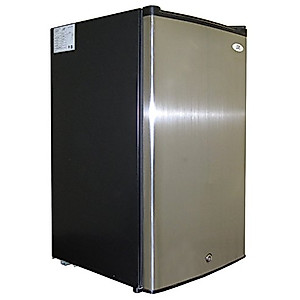 UF-304SSA: 3.0 cu.ft. Upright Freezer in Stainless Steel – Energy Star