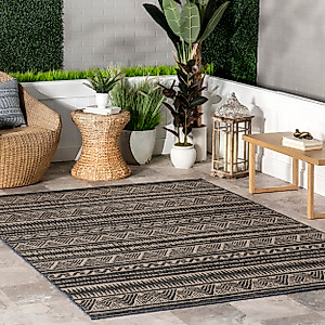 nuLOOM Maia Striped Tribal Indoor/Outdoor Area Rug, 8x10, Grey