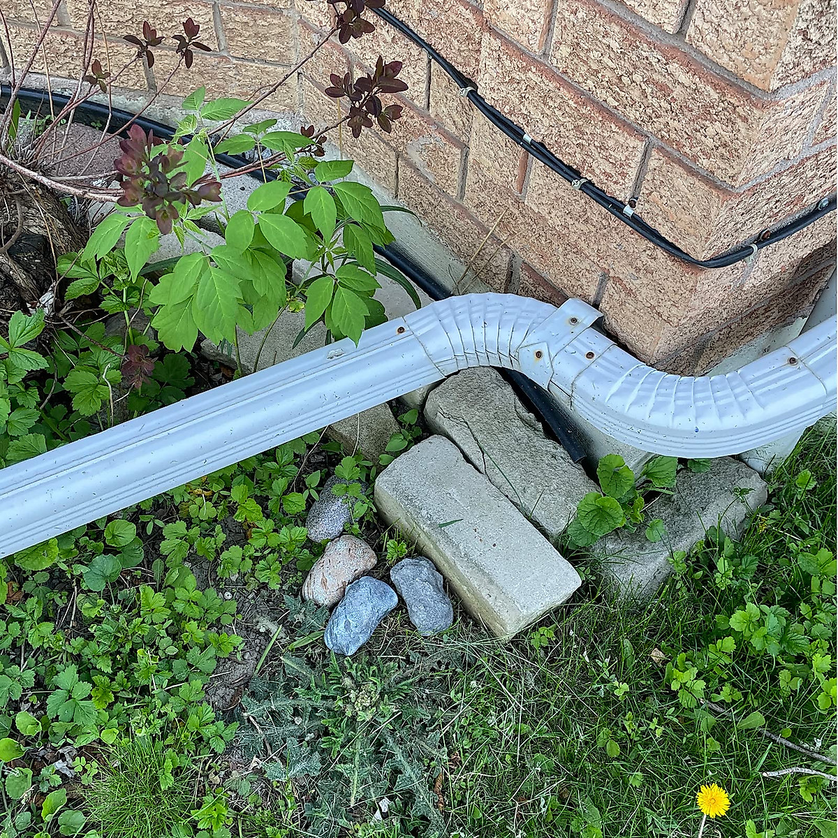 PANGAEA Key Hider Fake Rock, Weatherproof and Safe for Spare Keys, Real Look and Feel Stone, Garden, Outdoor, Geocaching (Type-A (Black), 1 Pack)