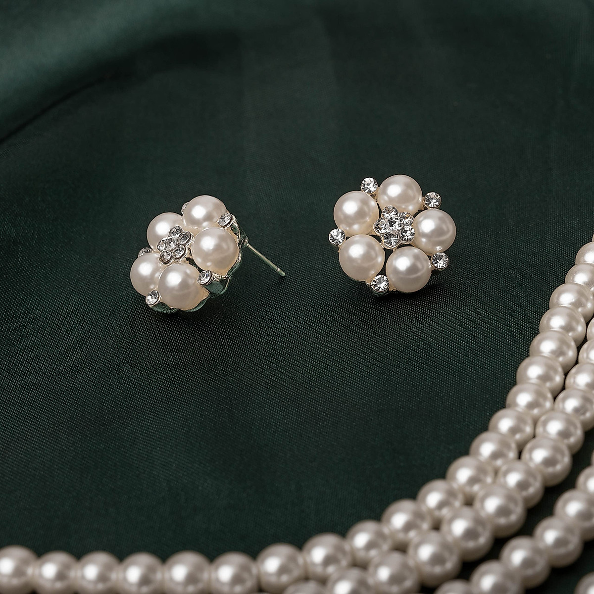 Zivyes Audrey Hepburn Holly Golightly Breakfast at Tiffanys Costume Accessory Necklace Gloves Holder