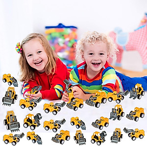 Pull Back Construction Vehicles Toy Set, Christmas Stocking Stuffers - Assortment - Cars and Trucks – Toys for kids Birthday Party Favors – Car, Vehicle, Truck for Boys Toddlers