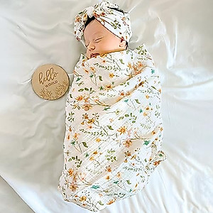 LifeTree Newborn Swaddle Set with Matching Hat and Bow, Wooden Birth Announcement Card, Baby Girl Newborn Receiving Blanket Baby Swaddle Floral Motif Nursery Swaddle Wrap