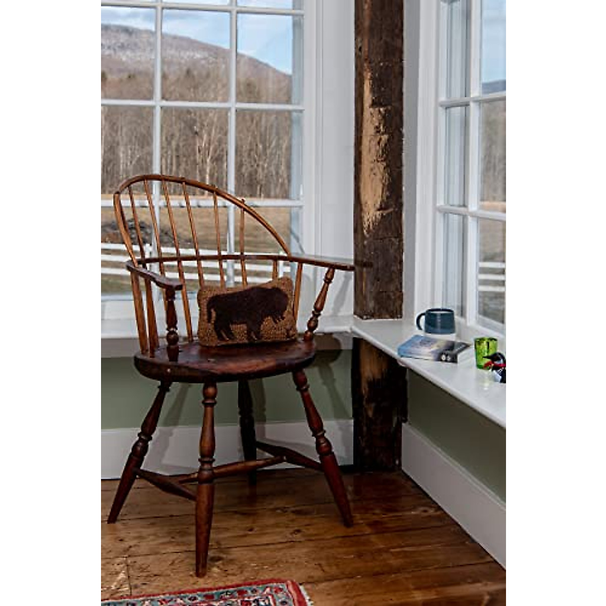 Chandler 4 Corners Artist-Designed Buffalo Hand-Hooked Wool Decorative Throw Pillow (8” x 12”)