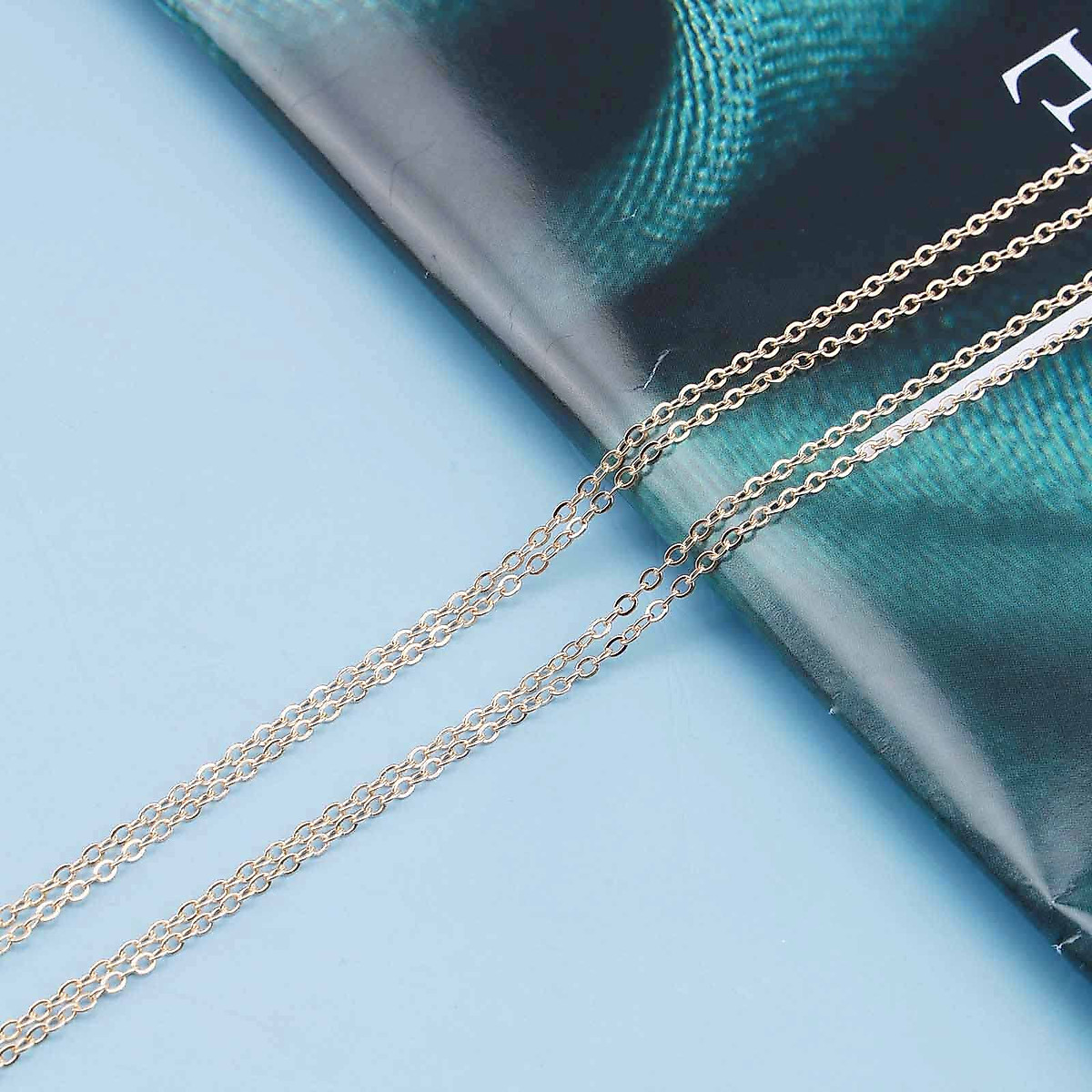 Yheakne Boho Layered Bra Body Chain Gold Bikini Bra Chain Necklace Long Slave Body Chain Summer Beach Body Jewelry for Women and Girls (Style B)