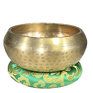 5 Gold Tibetan Meditation Yoga Singing Bowl Set (Large) ~Live Fully Now ~ Tuned to B ~ Hand Hammered Antique healing bowl design ~Wood Striker ~ Himalayan bowl for Meditation, hand yoga, and Chakra