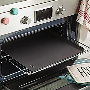 Chicago Metallic Professional Non-Stick Large Cookie Baking Sheet, 40 x 35 cm (15" x 14"), Metal, Grey, 40 x 35 x 1.3 cm