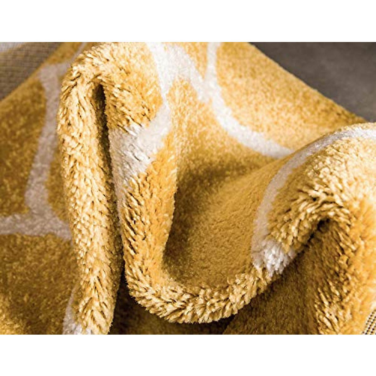 Unique Loom Trellis Frieze Collection Area Rug - Rounded (4' 1" x 6' 1", Yellow/ Ivory)