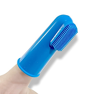 Pet Republique Enzymatic Dog Toothpaste Kit with Finger Toothbrushes Cats and Dogs Dental Cleaning Kit - 3.5 oz Beef Flavor Toothpaste, 3 Silicon Finger Toothbrushes, 1 Mini Handle Toothbrush