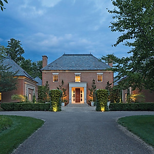 Hinkley Landscape Lighting Hardy Island LED Spot Light – Spotlight Important Landscape Features and Increase Home Security