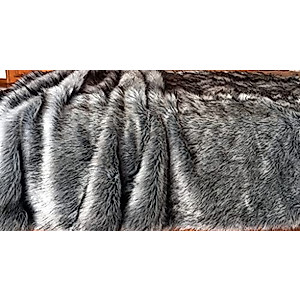 Starose Luxurious Faux Fur Throw Fake Wolf Fur Throw Blanket Couch Throw Bedspread Comforter Gray Queen Size 79"x90"