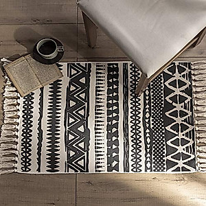 SIMPLEOPULENCE Boho Cotton Area Rug 24'' x 36'' for Bedroom, Hand Woven Bathroom Rug with Tassels, Accent Machine Washable Door Mat, Geometric Decorative Throw Rug for Kitchen, Porch, Outdoor